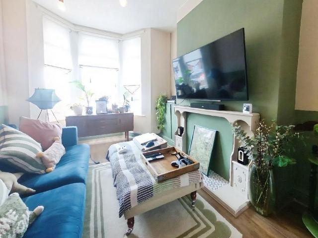 3 bedroom terraced house to rent