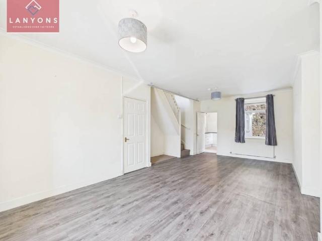 3 bedroom terraced house to rent