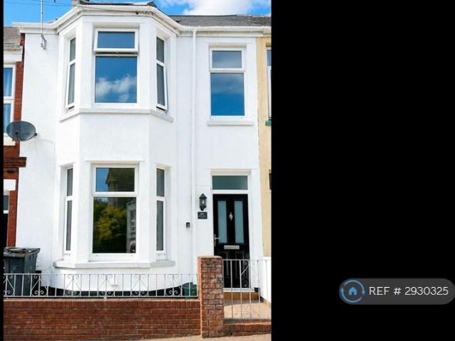 3 bedroom terraced house to rent