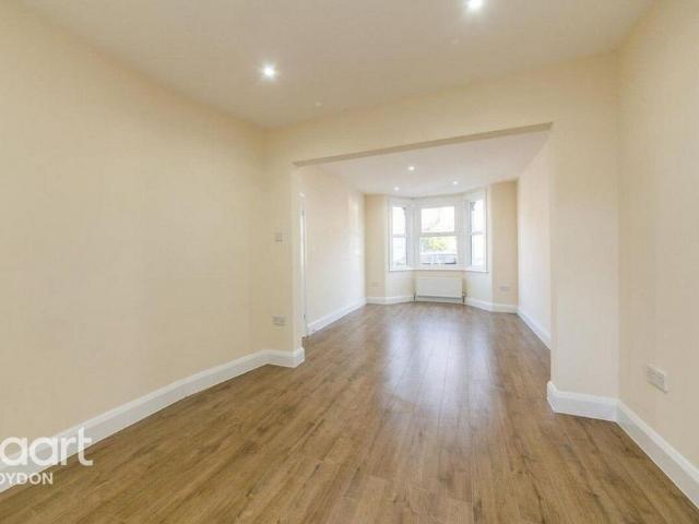 3 bedroom terraced house to rent