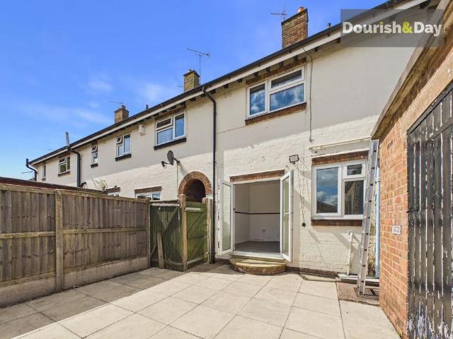 3 bedroom terraced house to rent