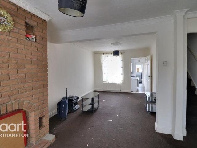 3 bedroom terraced house to rent