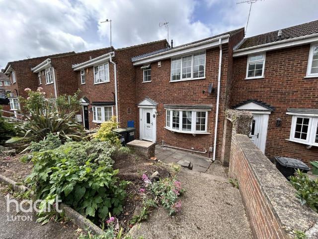 3 bedroom terraced house to rent