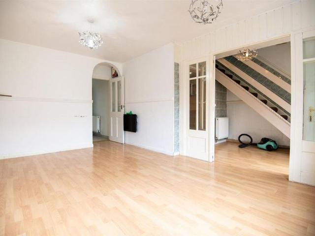 3 bedroom terraced house to rent
