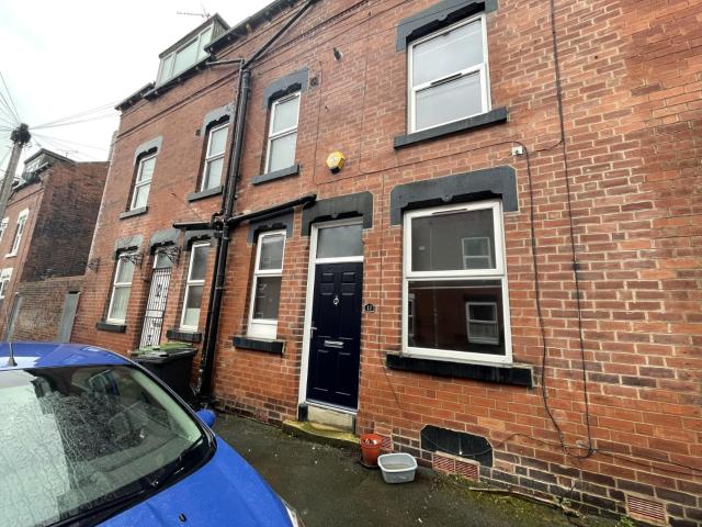 3 bedroom terraced house to rent