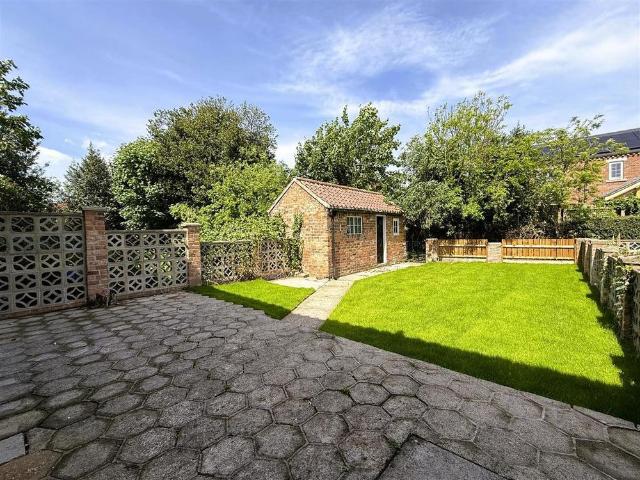 3 bedroom terraced house to rent