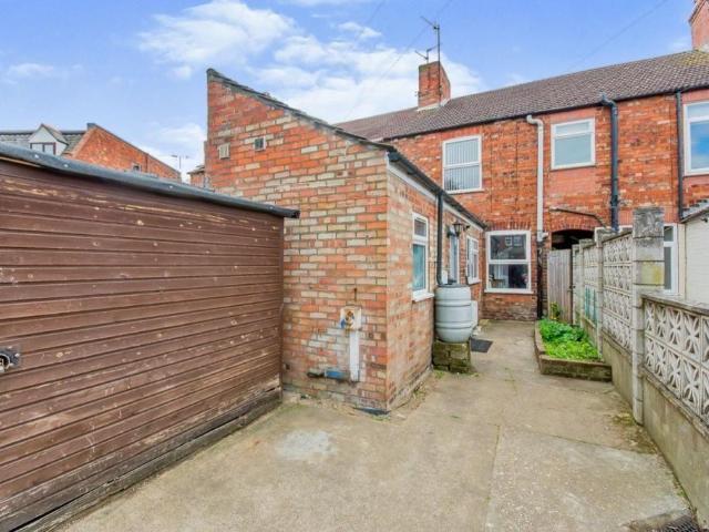 3 bedroom terraced house to rent