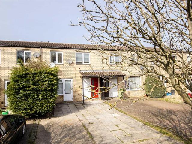 3 bedroom terraced house to rent