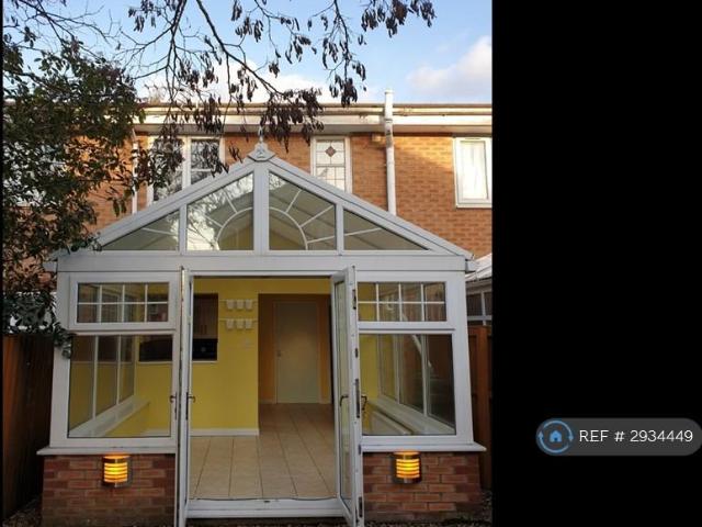 3 bedroom terraced house to rent
