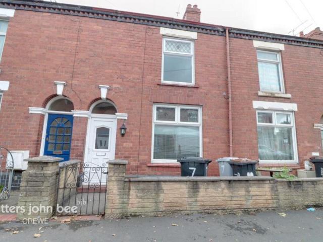 3 bedroom terraced house to rent