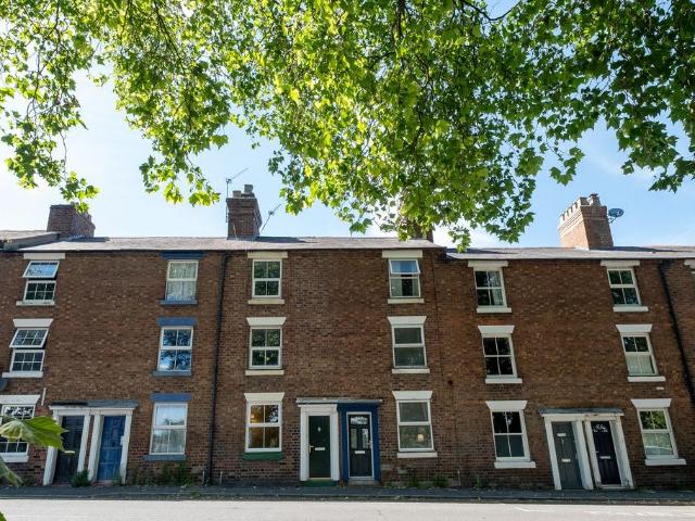 3 bedroom terraced house to rent