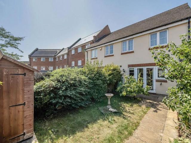 3 bedroom terraced house to rent