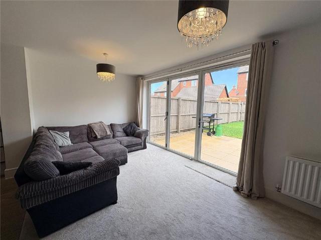 3 bedroom terraced house to rent