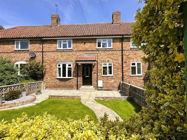 3 bedroom terraced house to rent