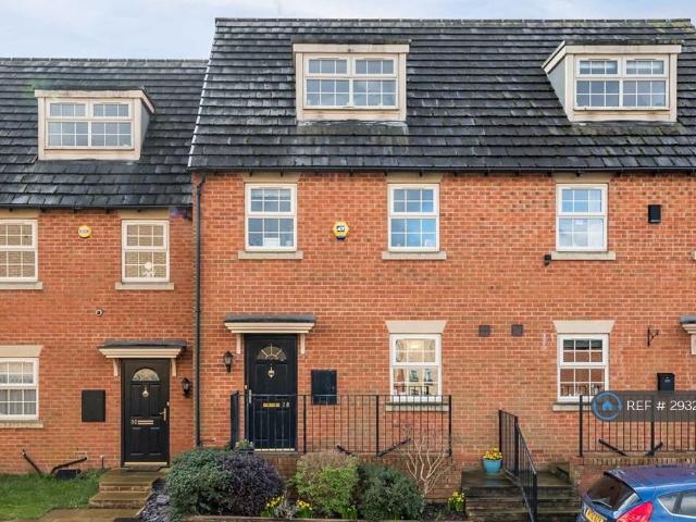 3 bedroom terraced house to rent