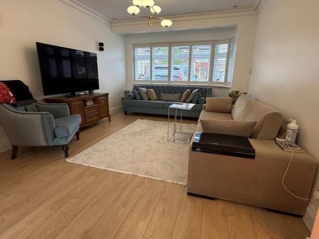 3 bedroom terraced house to rent