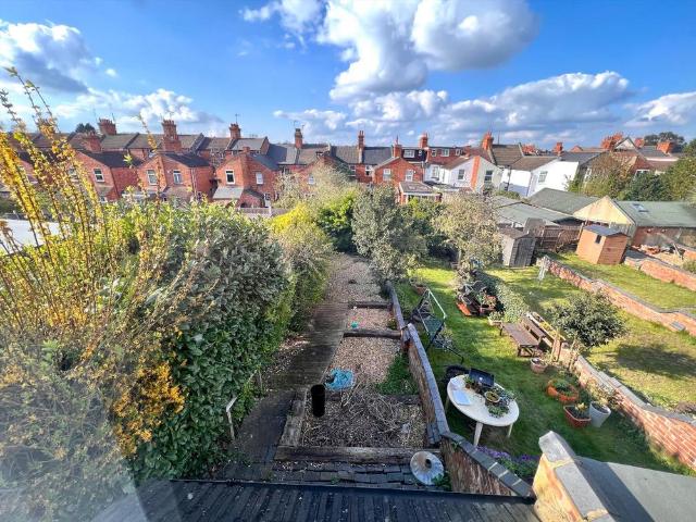 3 bedroom terraced house to rent