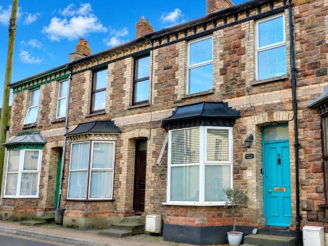 3 bedroom terraced house to rent