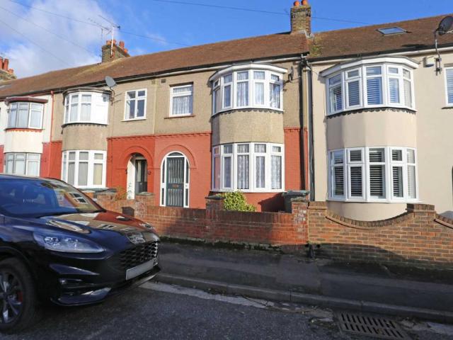 3 bedroom terraced house to rent