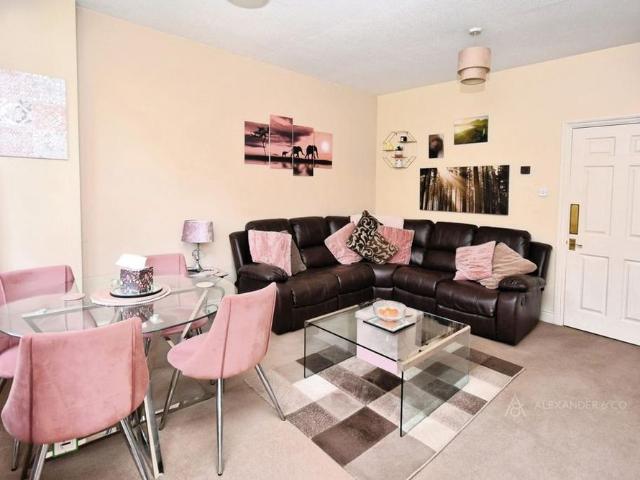 3 bedroom terraced house to rent