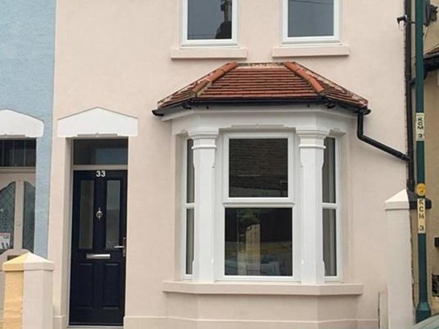 3 bedroom terraced house to rent