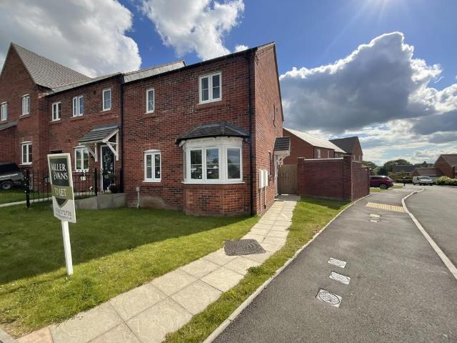 3 bedroom terraced house to rent