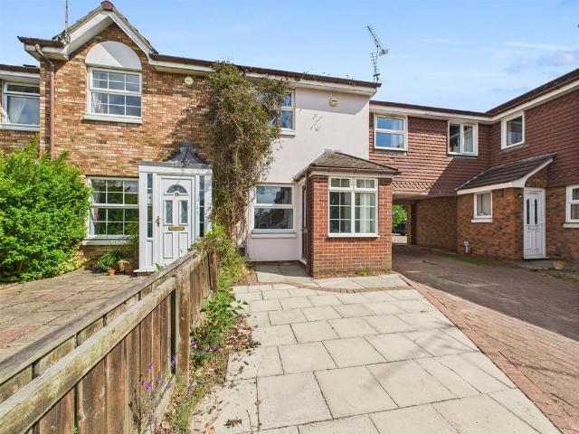 3 bedroom terraced house to rent