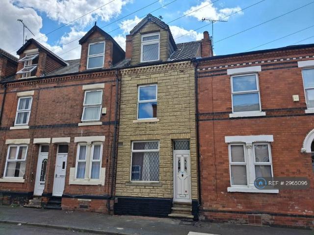 3 bedroom terraced house to rent