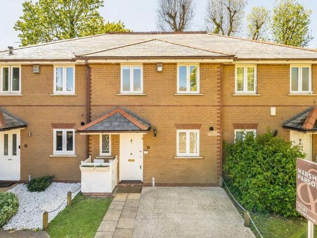 3 bedroom terraced house to rent
