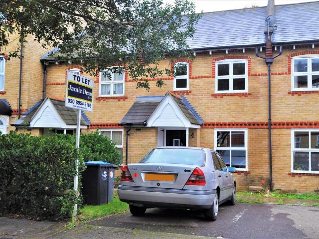 3 bedroom terraced house to rent