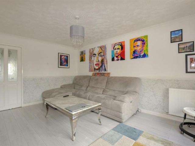 3 bedroom terraced house to rent