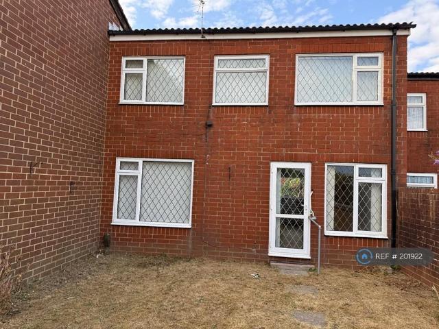 3 bedroom terraced house to rent