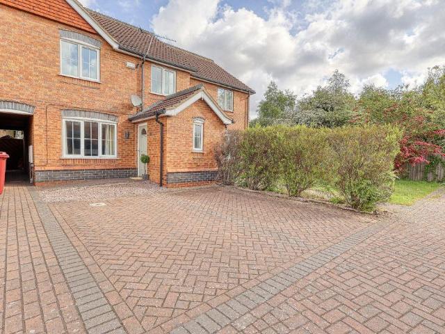 3 bedroom terraced house to rent