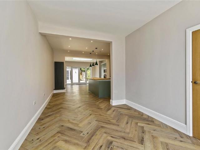3 bedroom terraced house to rent