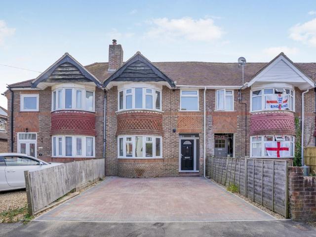 3 bedroom terraced house to rent