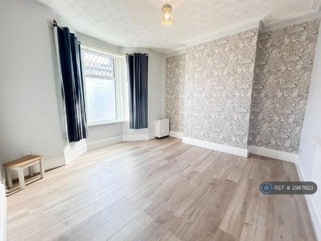 3 bedroom terraced house to rent