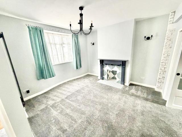 3 bedroom terraced house to rent