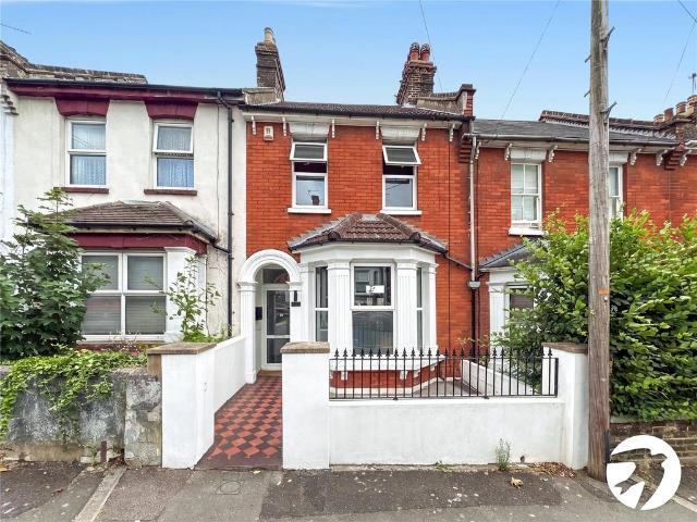 3 bedroom terraced house to rent