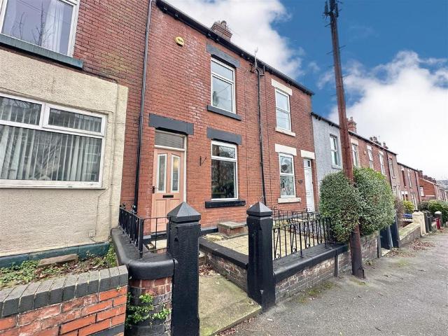 3 bedroom terraced house to rent