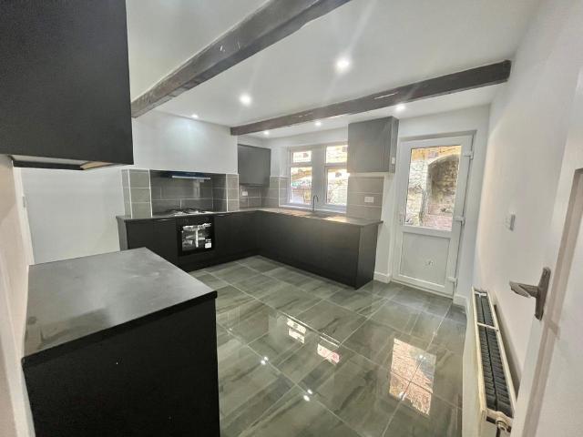 3 bedroom terraced house to rent