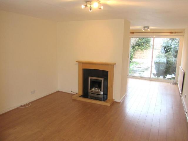 3 bedroom terraced house to rent