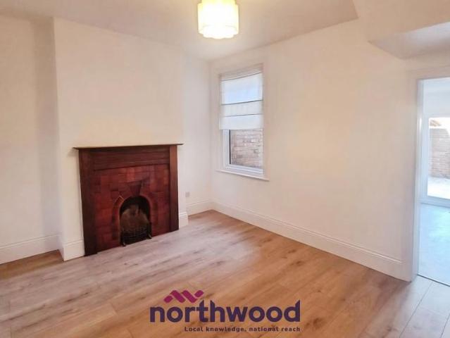 3 bedroom terraced house to rent