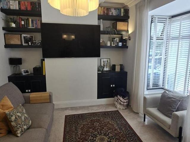 3 bedroom terraced house to rent