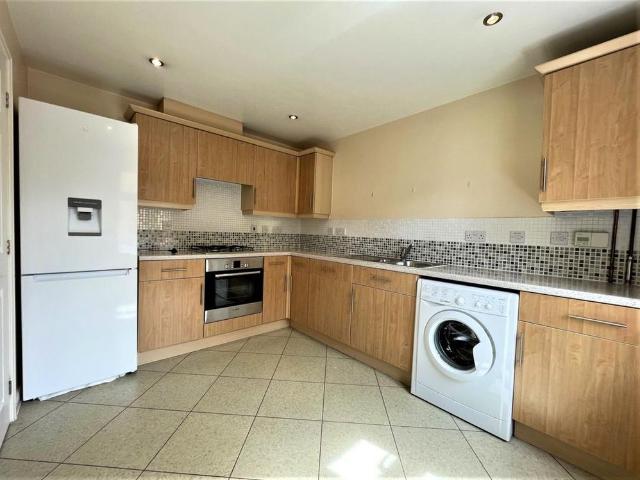 3 bedroom terraced house to rent