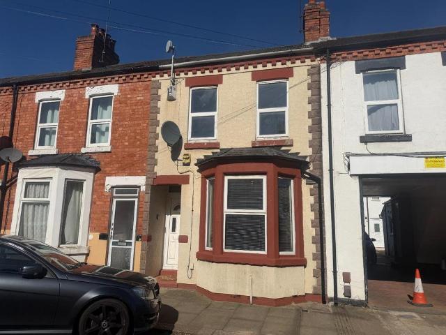 3 bedroom terraced house to rent