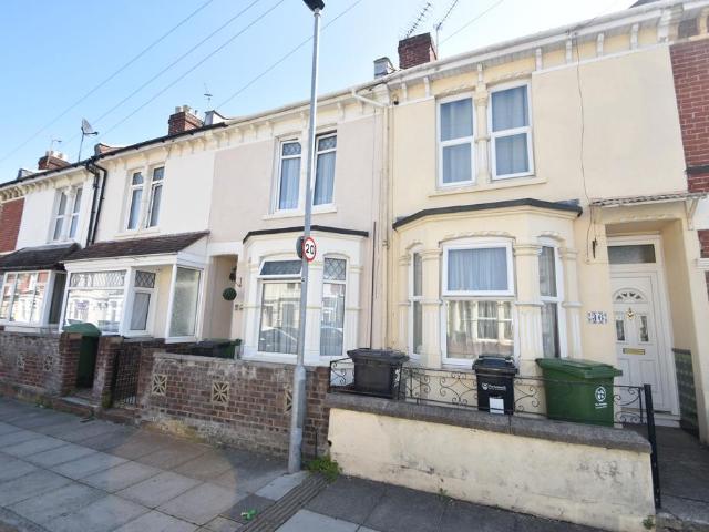 3 bedroom terraced house to rent