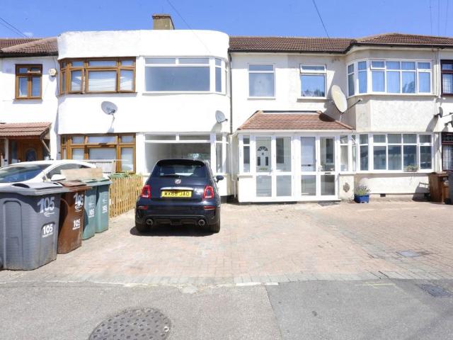 3 bedroom terraced house to rent
