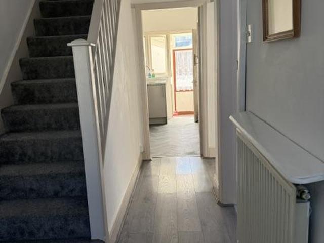 3 bedroom terraced house to rent