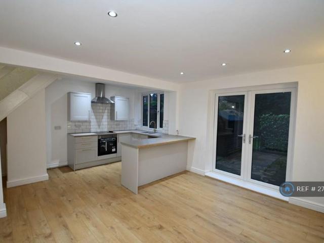 3 bedroom terraced house to rent