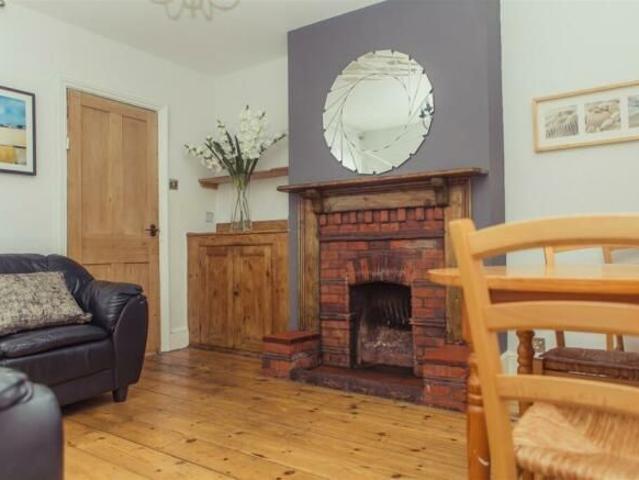 3 bedroom terraced house to rent